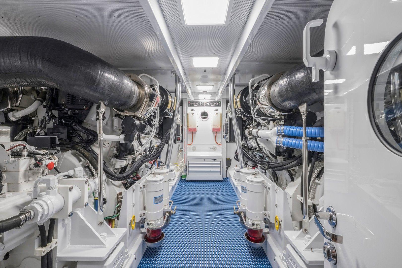 Rybovich Lady Rebecca 68'