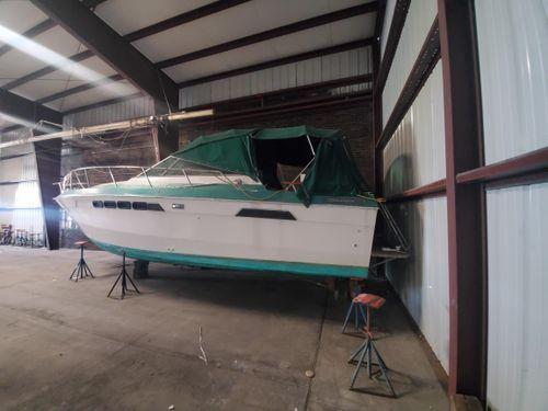 Chris-Craft 336 Commander 33'